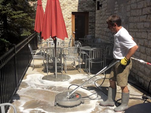 Commercial Pressure Washing in Waukesha • Badgerland Pressure Cleaning