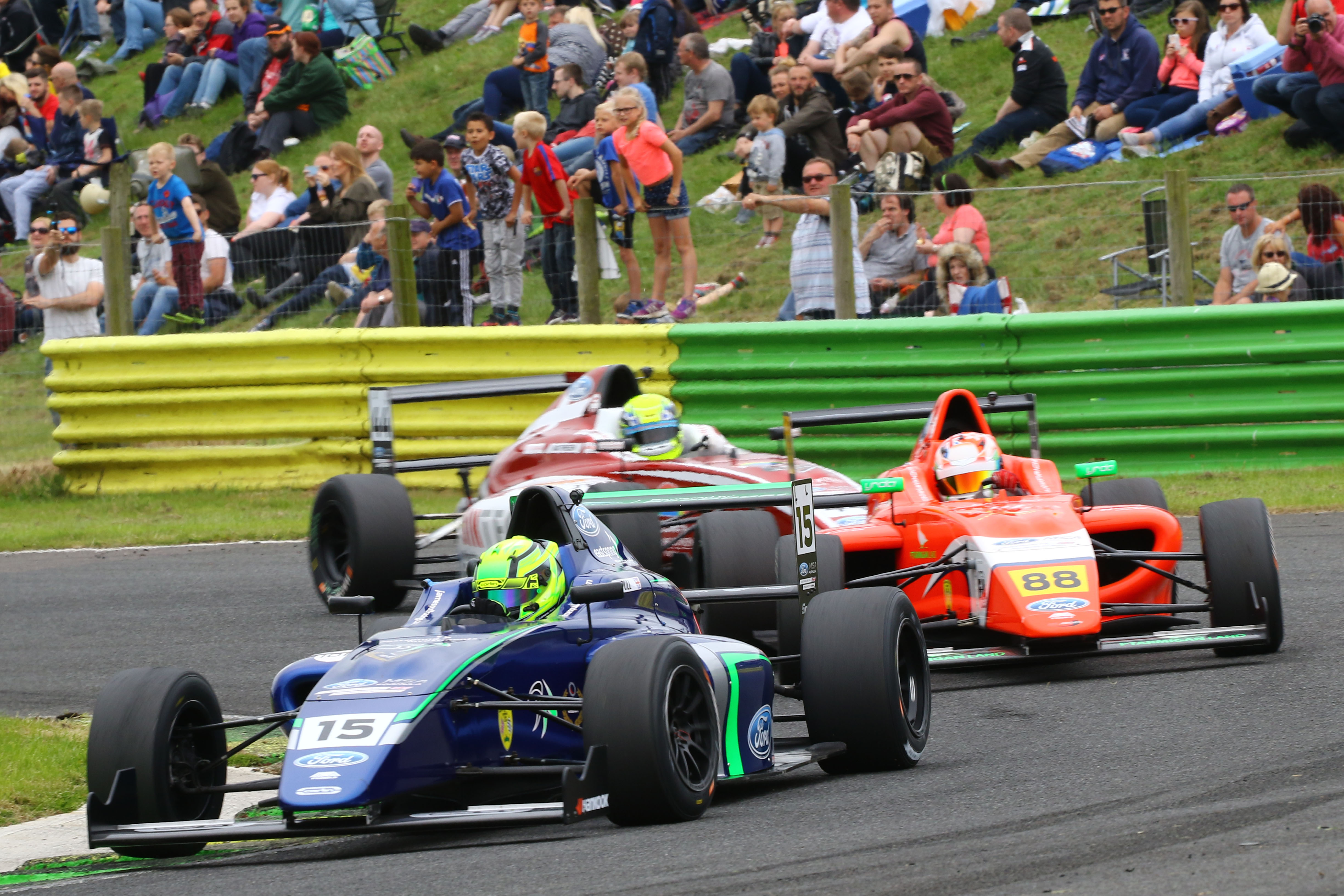 James Pull picks up more points in F4 British Championship title race ...