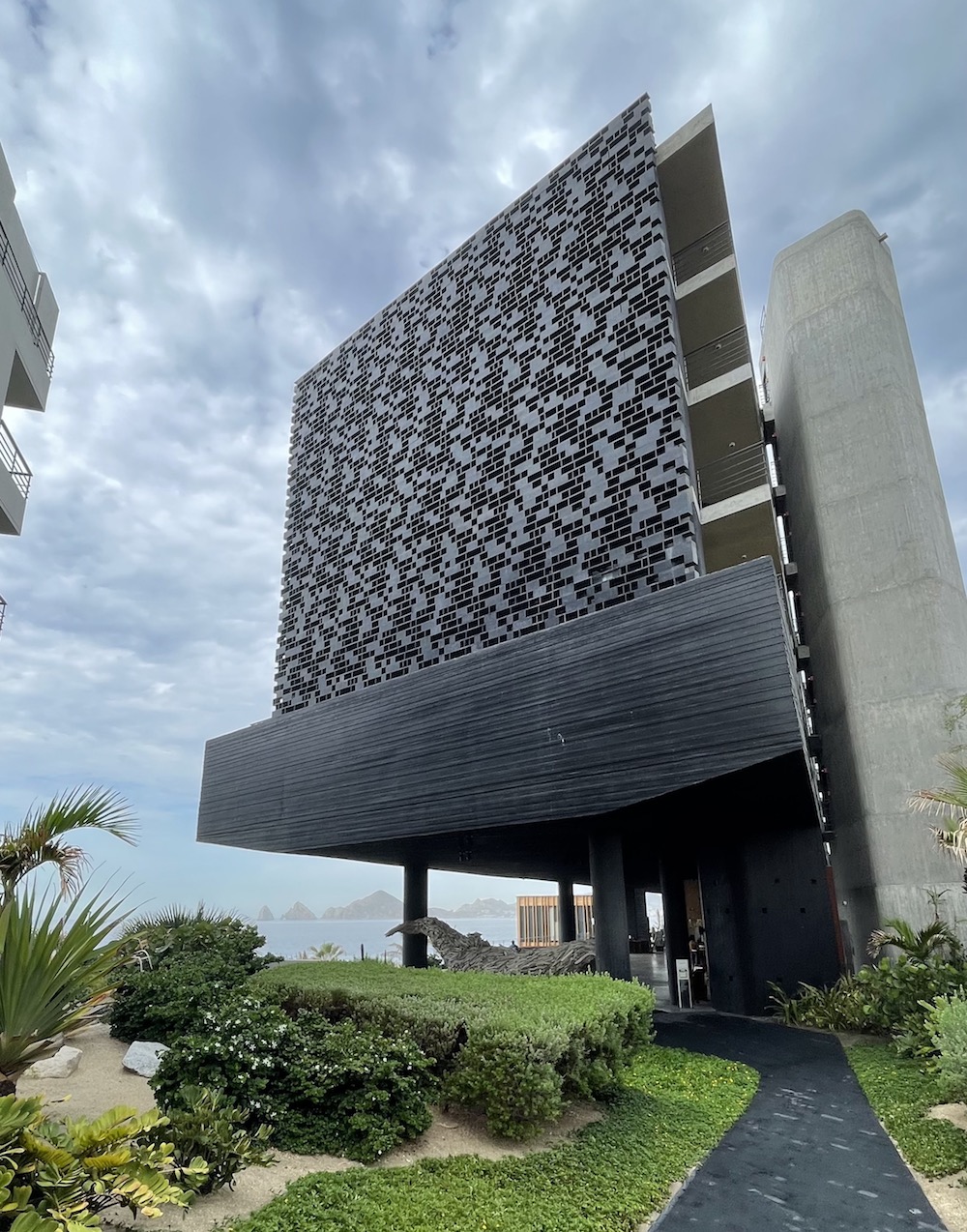 Cabo Guide | The Cape Hotel