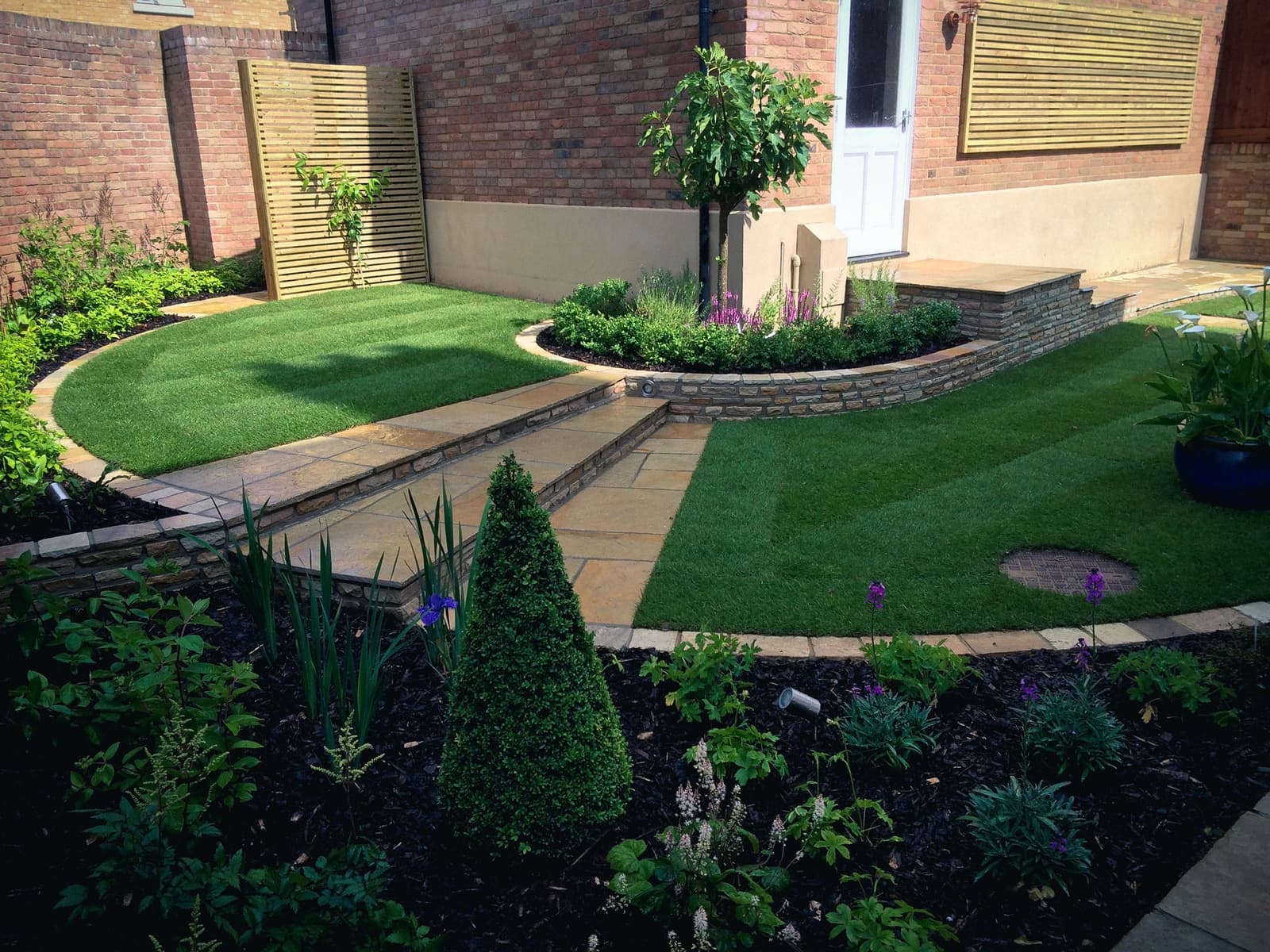 Traditional Garden Design in Dorchester | Tom Hill