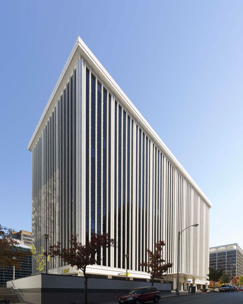 1000 Wilson Boulevard