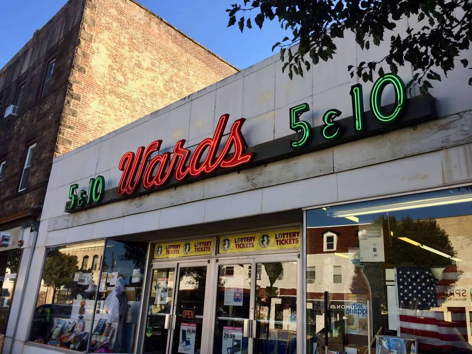 10 Of The Greatest 5 & 10 Stores Still Open in 2022 | Vidler's