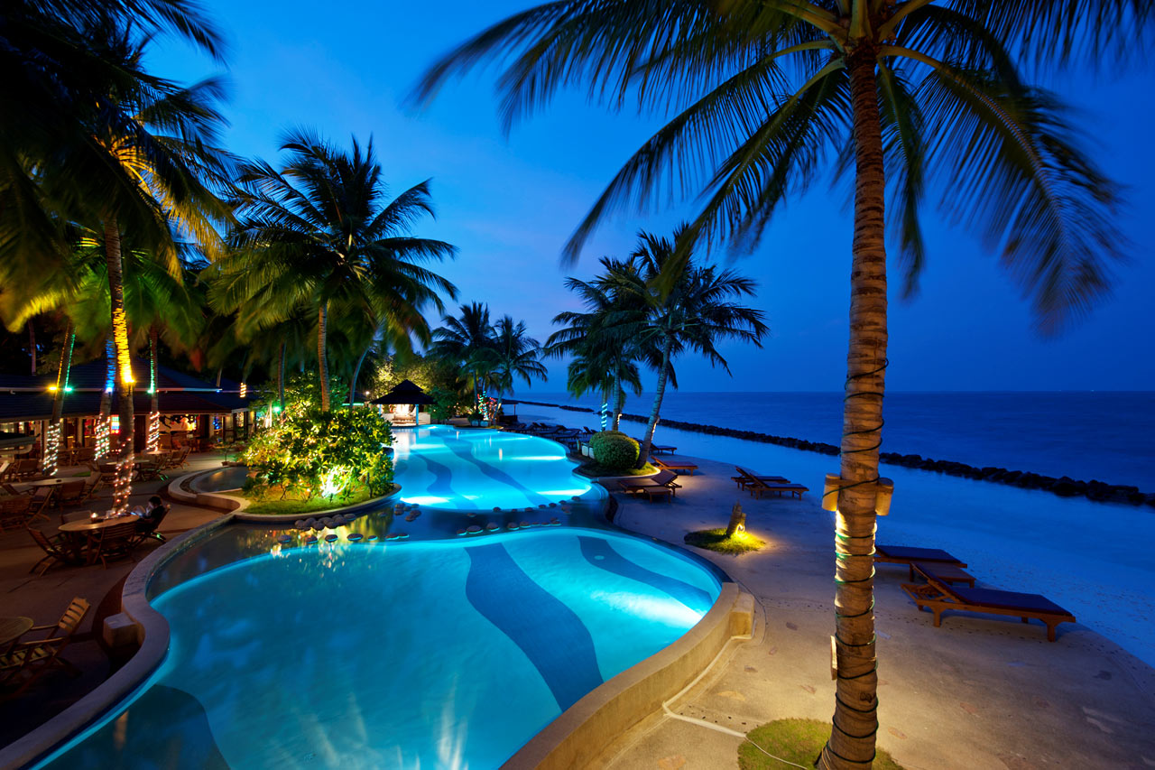 Holiday Island Resort - Centromaldive