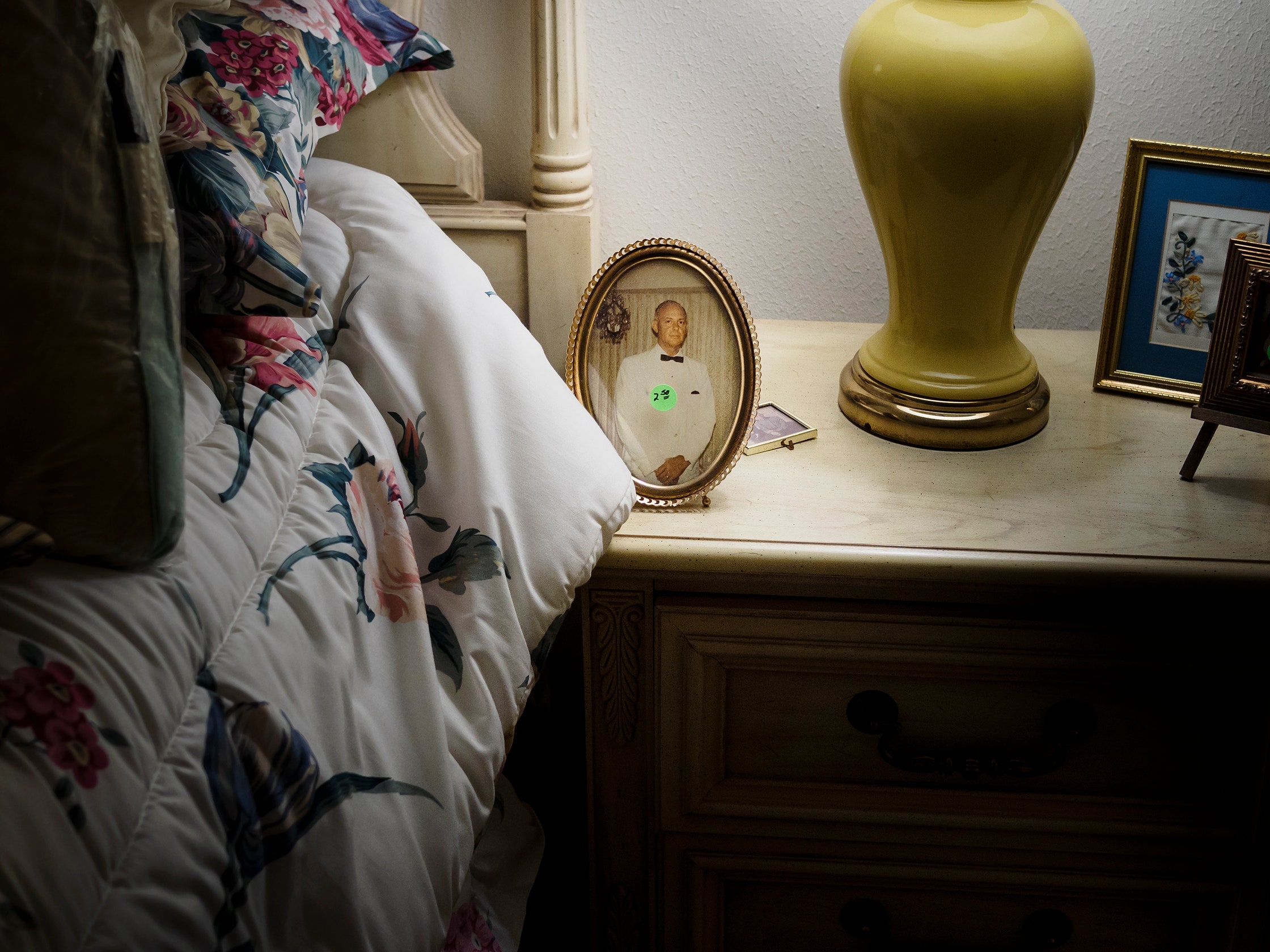 Antiques Auctions and Appraisals by Lark Mason Associates Online