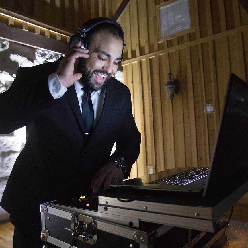 J. Kelly Productions - Houston Area Wedding and Event DJ