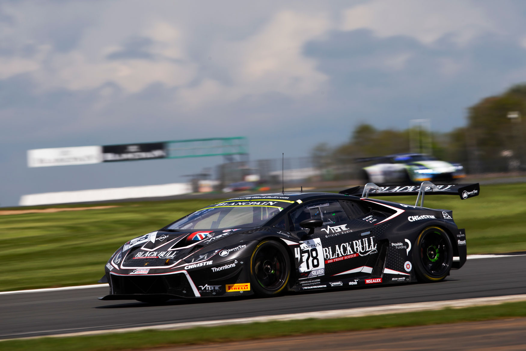 Pull shows his class in Blancpain GT season finale :: James Pull