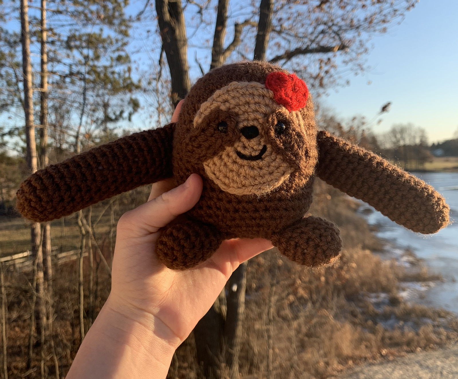 THNLife - Huggy the Sloth Amigurumi Crochet Pattern | Sarra Watkins