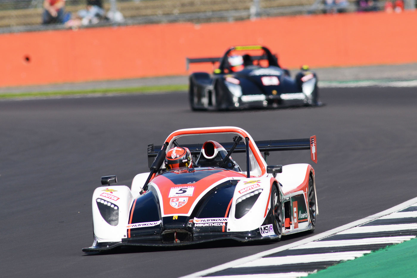 SILVERSTONE WIN KEEPS DE SADELEER IN THE FIGHT FOR RADICAL CROWN