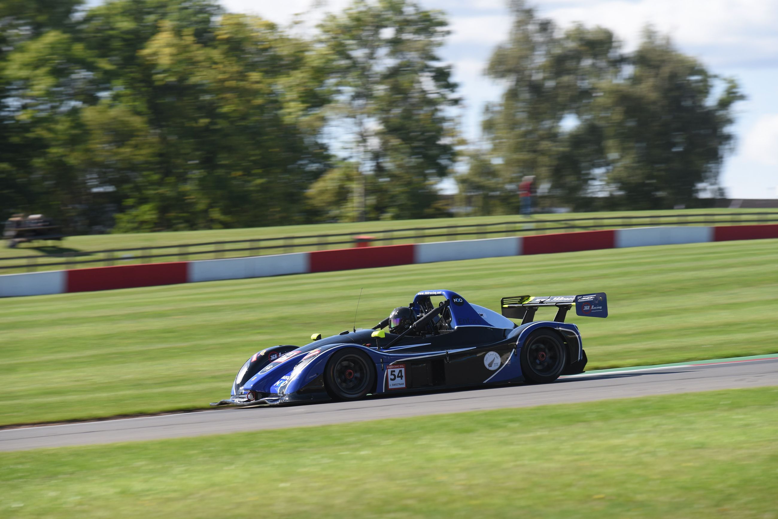 RADICAL ACTION AT DONINGTON