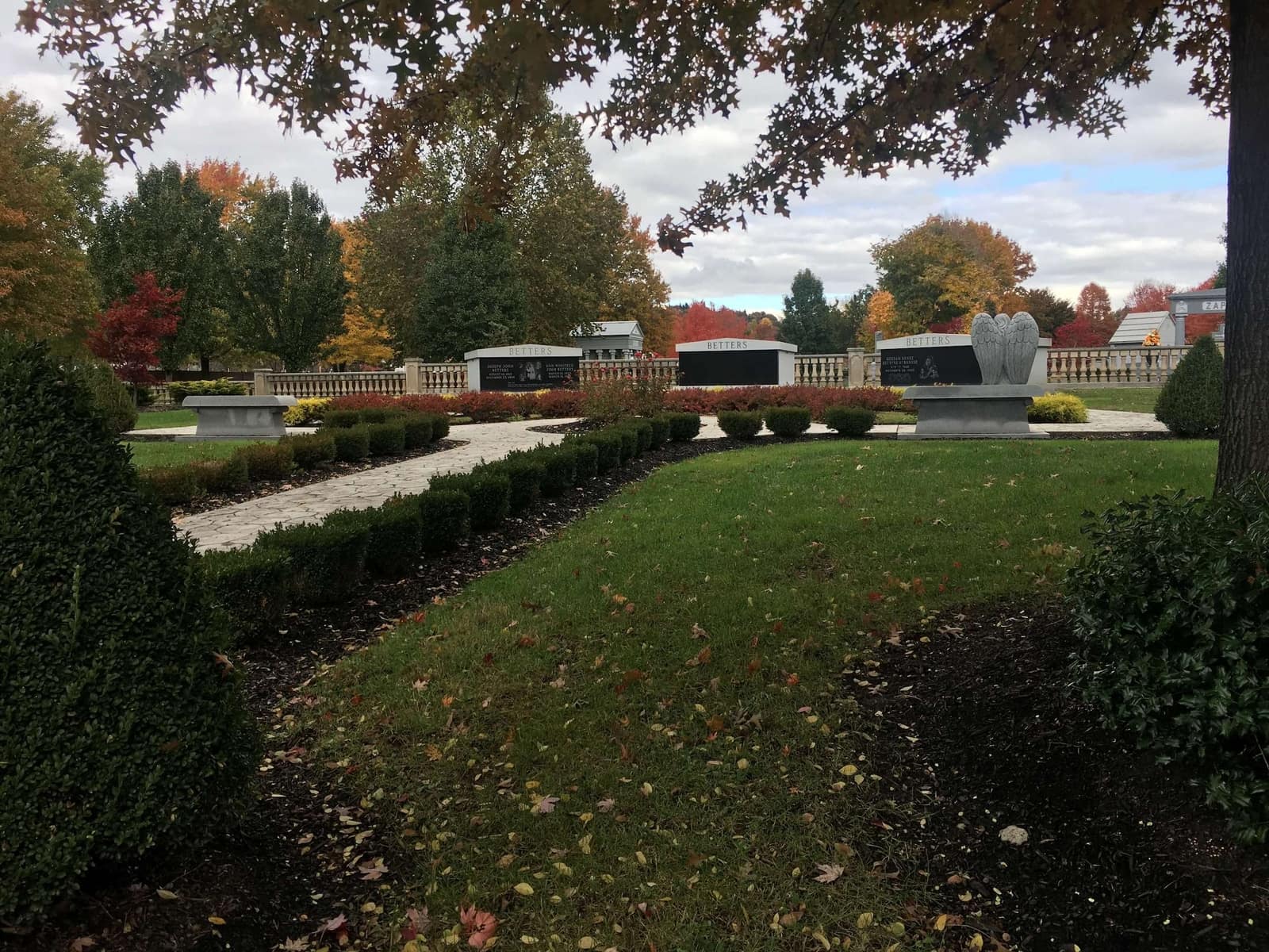 Seasonal Photo Gallery | Beaver Cemetery & Mausoleum