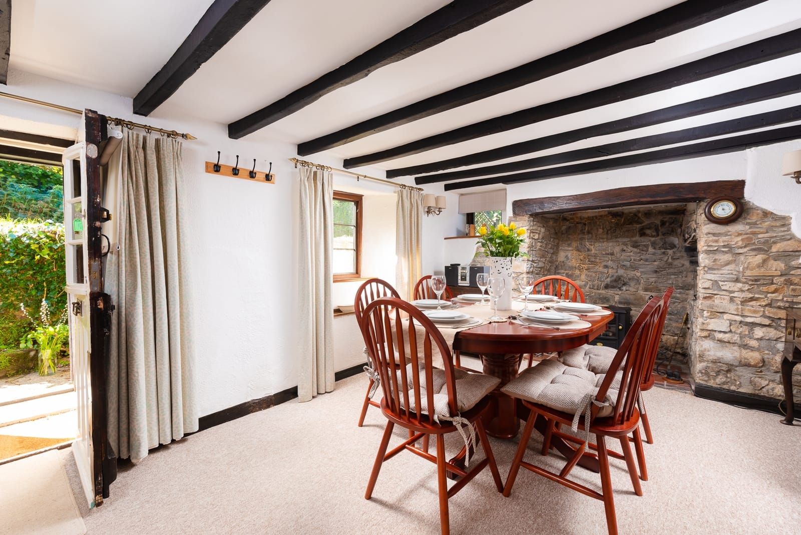 Idyllic Devon Countryside Holiday Cottage - Crooked Lake