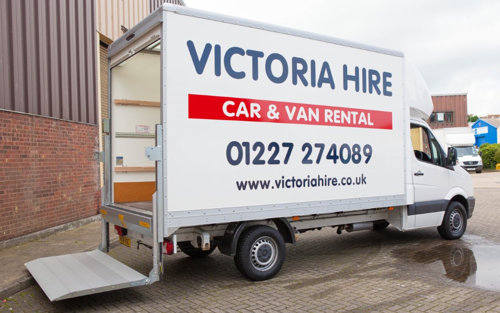 VICTORIA HIRE LUTON TAIL-LIFTS YOUR CHOICE OF THREE MERCEDES LUTON FORD ...