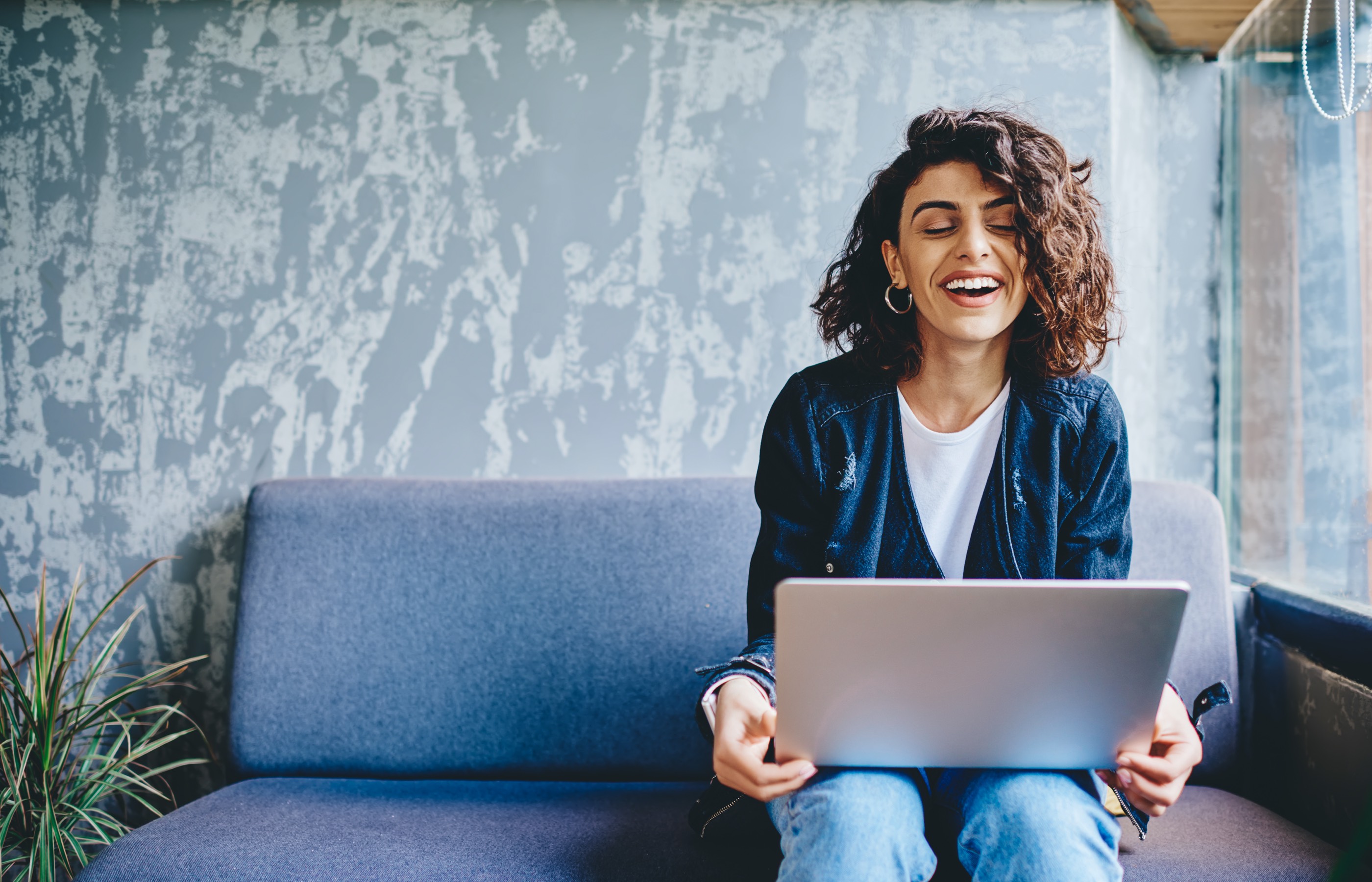 The Future of Working Remotely: The Must-Have Tools and Habits