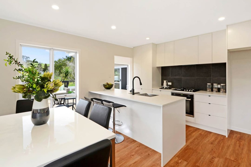 home staging kitchen | Distinctive Homestaging