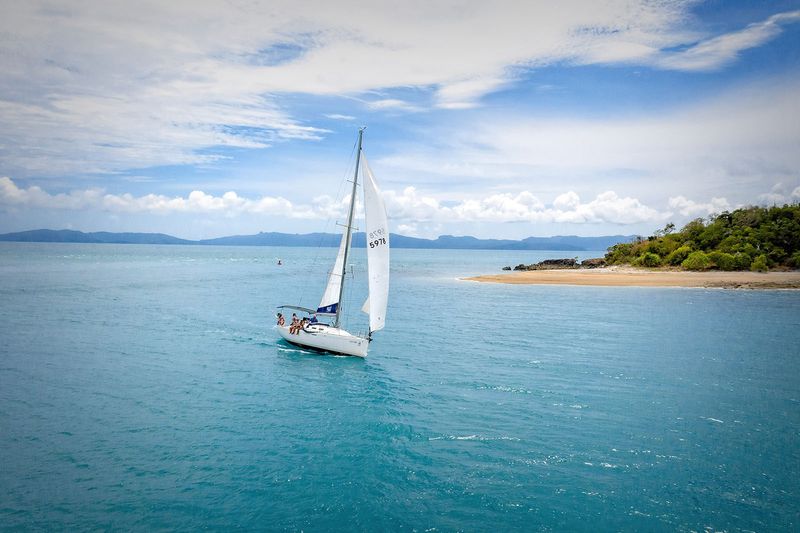 Mainstay Sailing, Whitsundays, Australia. RYA Accredited Sailing Courses