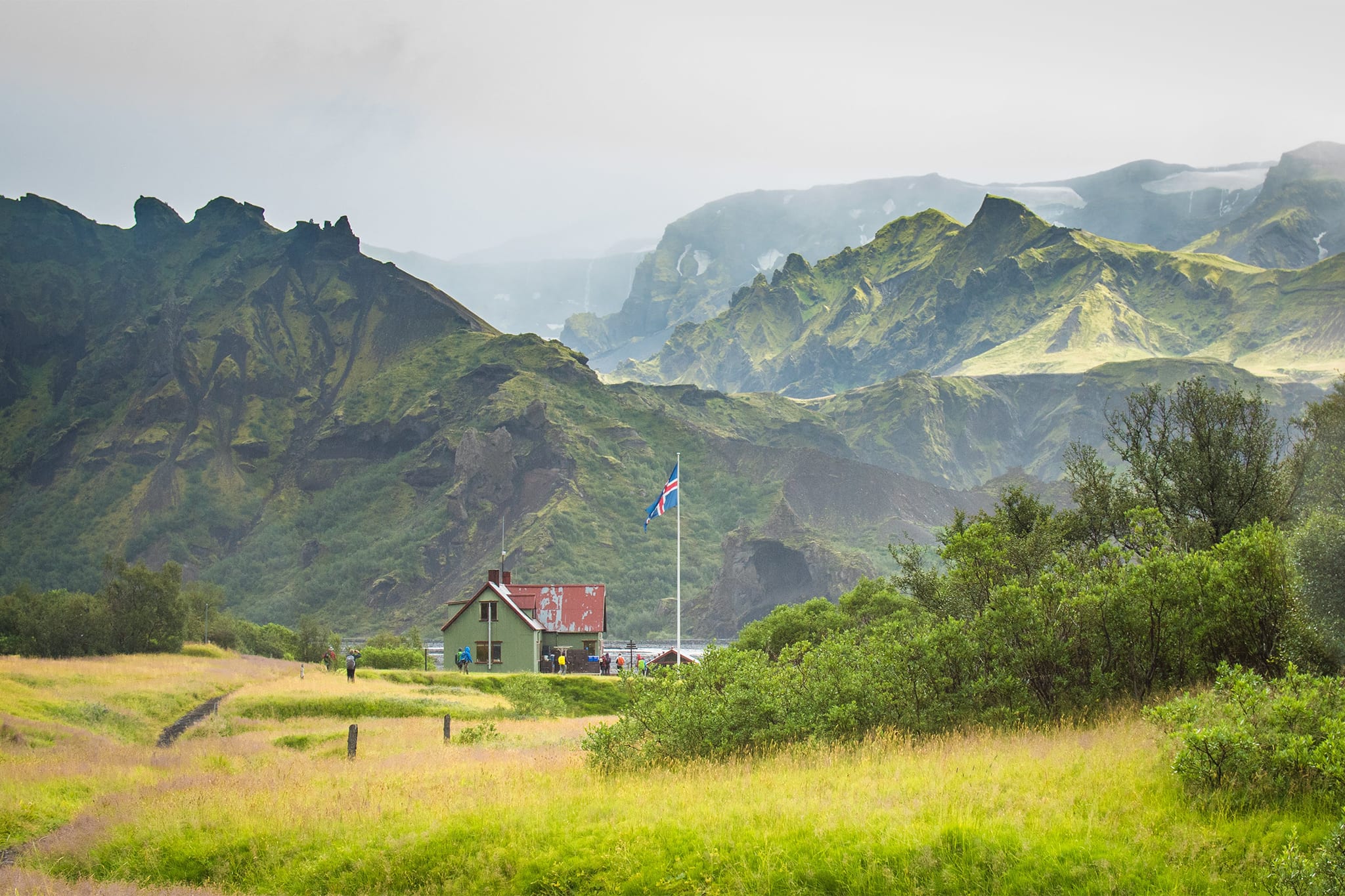 Laugavegur Trek - 4 Days (Huts) – Iceland – FlashpackerConnect ...
