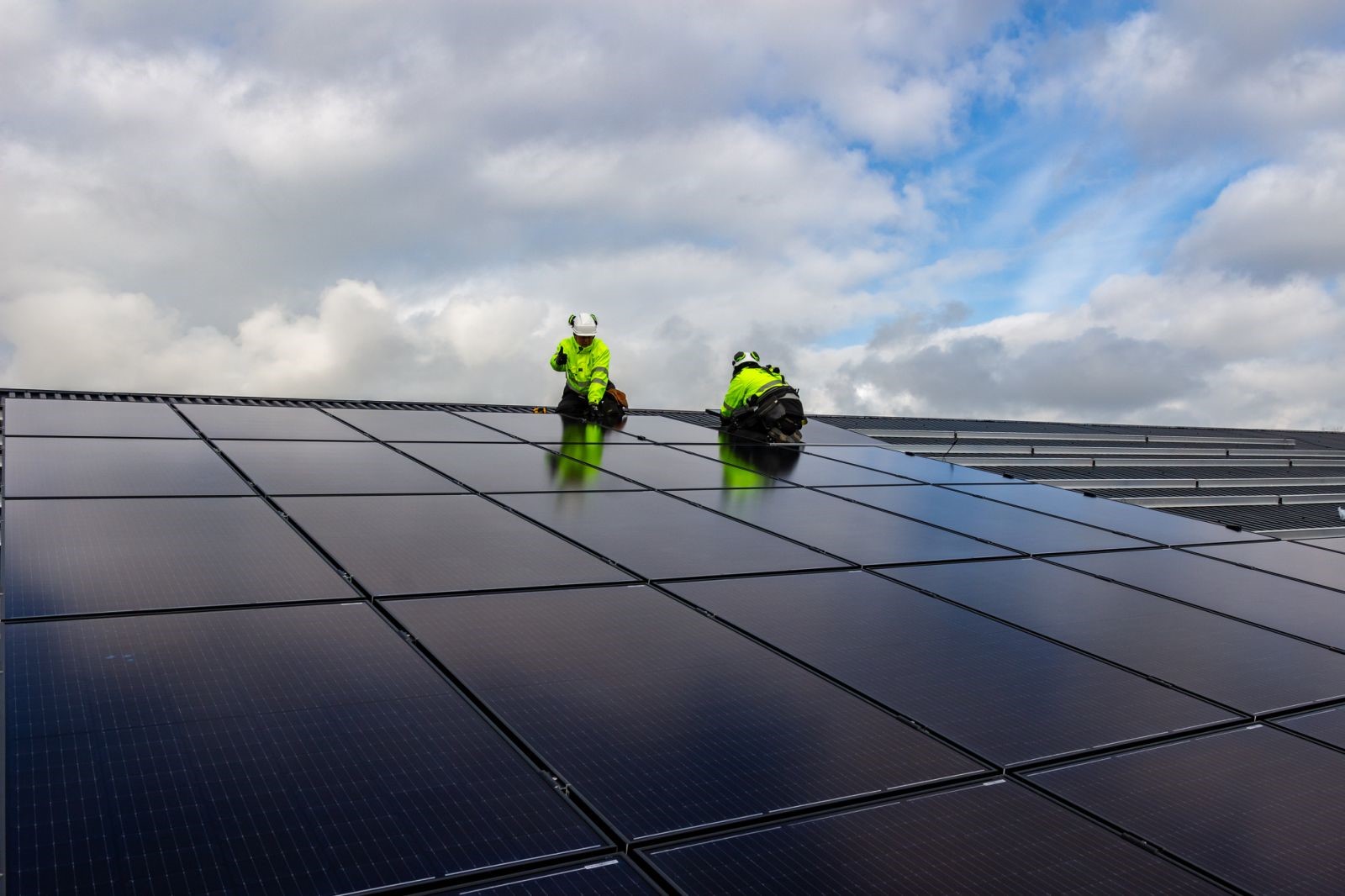 Solcellsinstallation | Tjänster | Krafttag AB