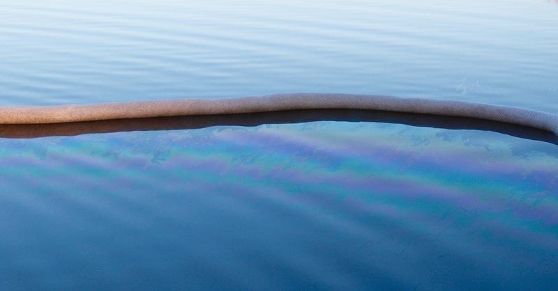 Water Booms - Oil Absorbent - Hydrocarbon Spill Management | Kengro