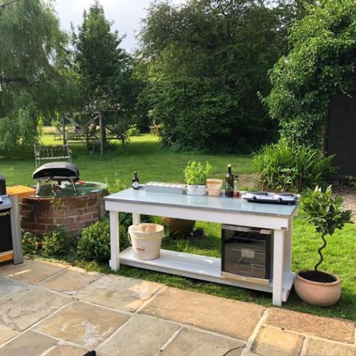 Wooden BBQ Tables - Design Yours Online!