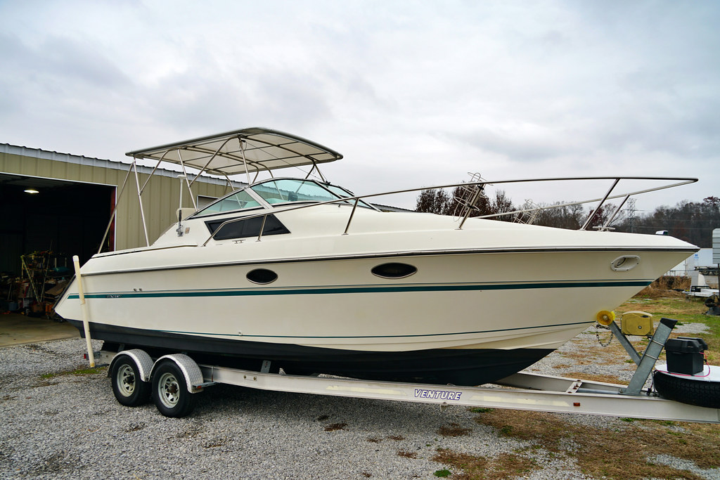 Tiara Yachts 279SC Slickcraft | Harbortowne Marine | Full Service ...