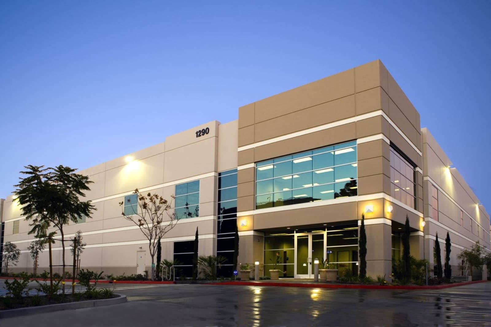 SRG Commercial - Development, Investments and Management