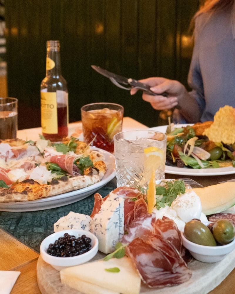 Villa Paradiso: Napolitansk pizzarestaurant og italiensk matkultur