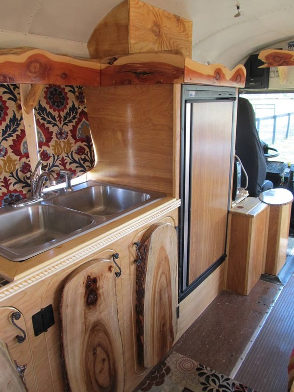 Ben's Garlic Bus - Allicins Ranch