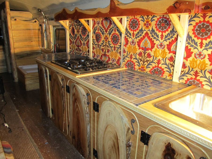 Ben's Garlic Bus - Allicins Ranch