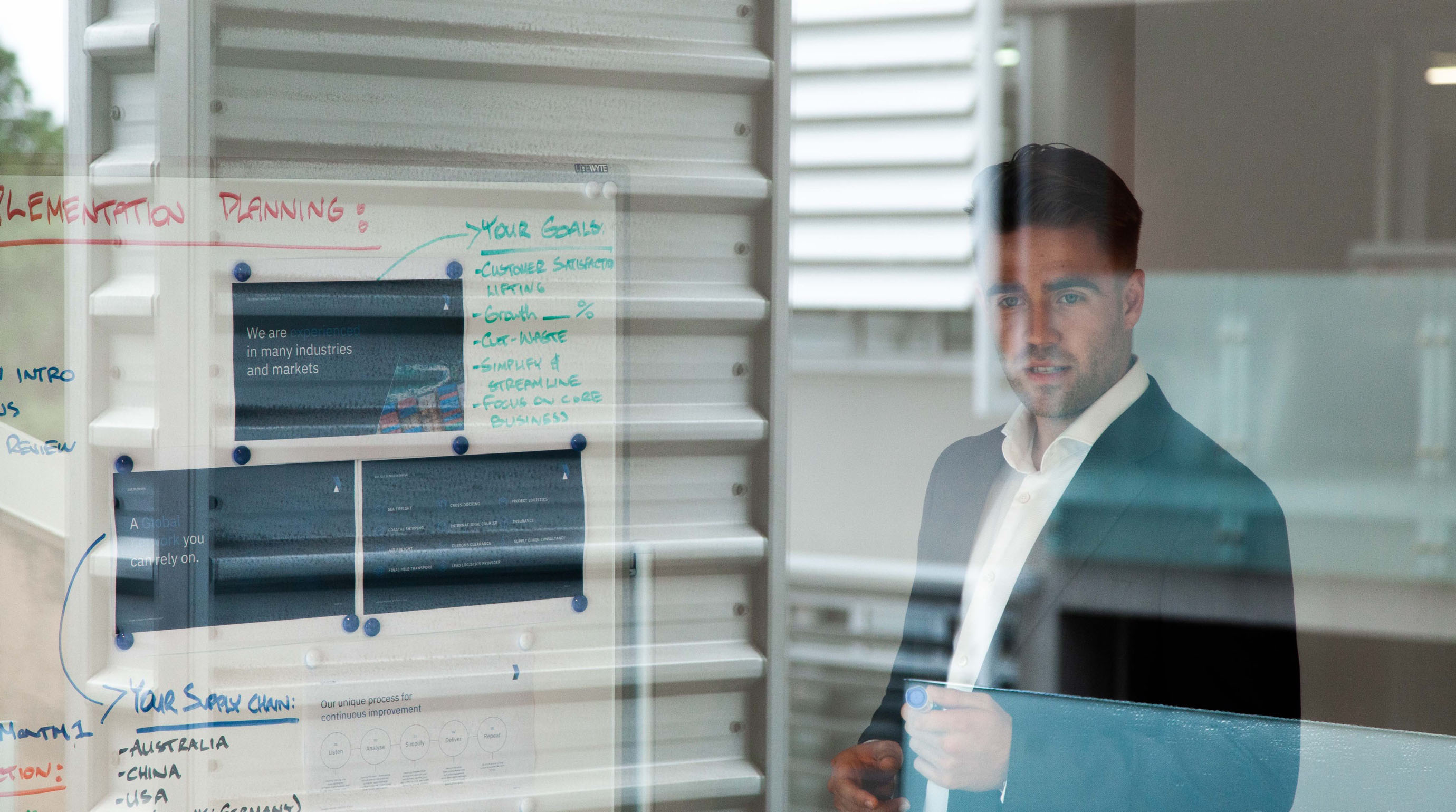 Avance Freight – About us