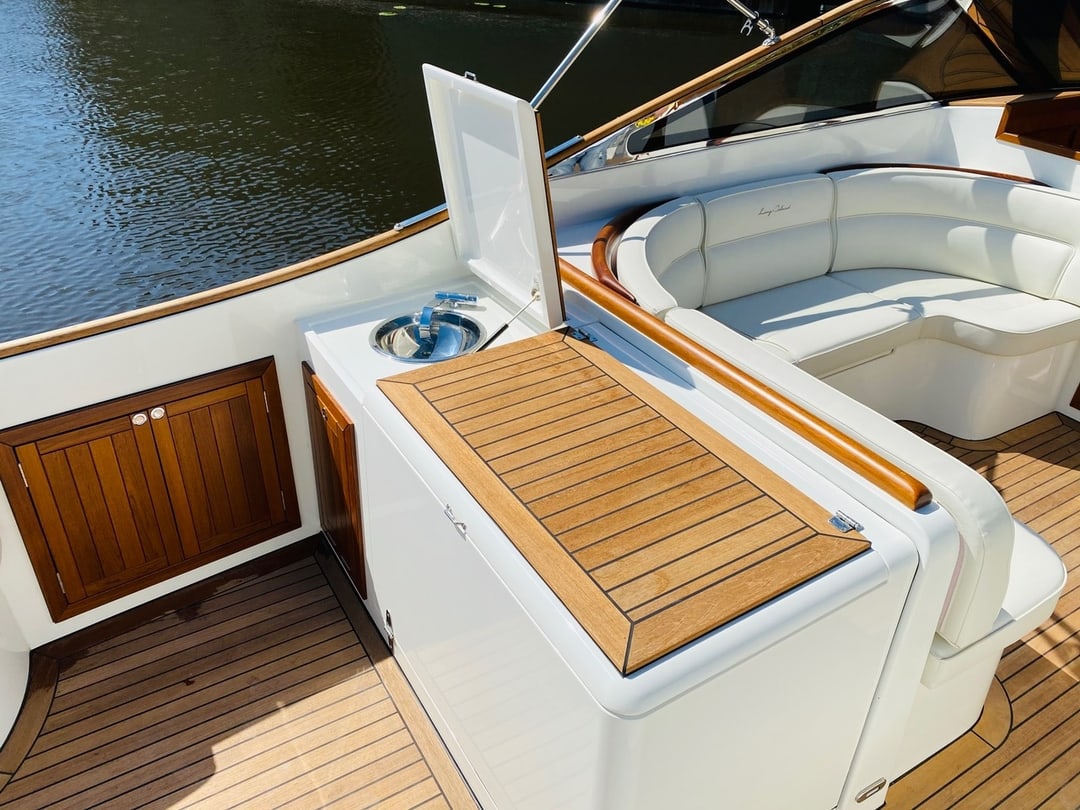 33 Runabout
