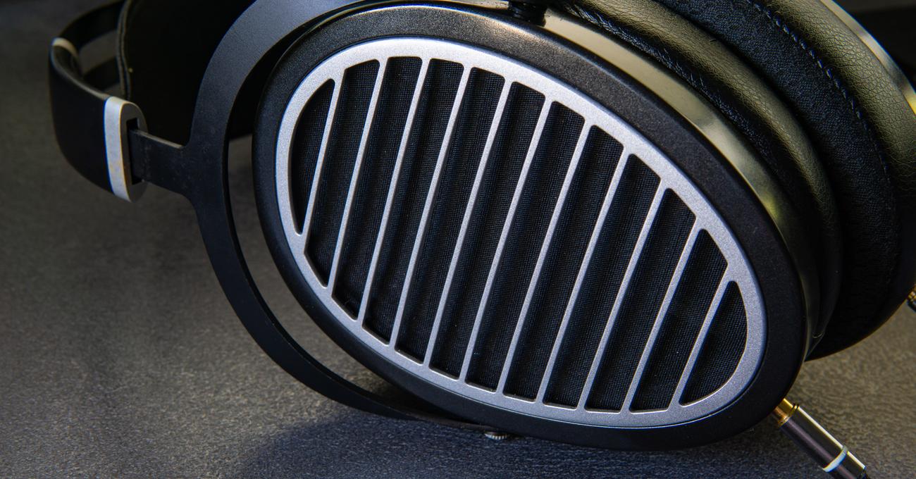 Best Planar Magnetic Headphones For Every Budget (Top 10 Great Picks)