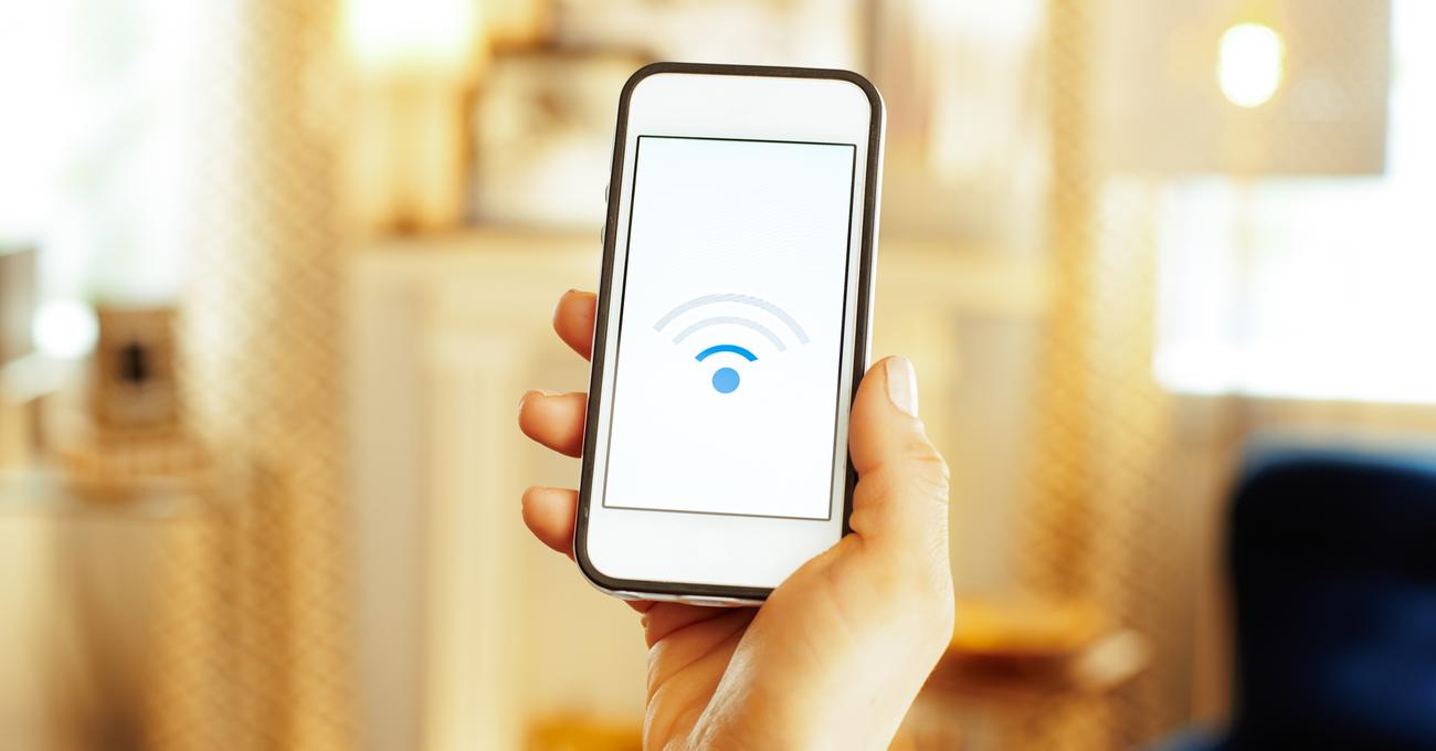 Apple iPhone 12 Pro Max Losing Wifi Signal (How To Fix) | Retire Fearless