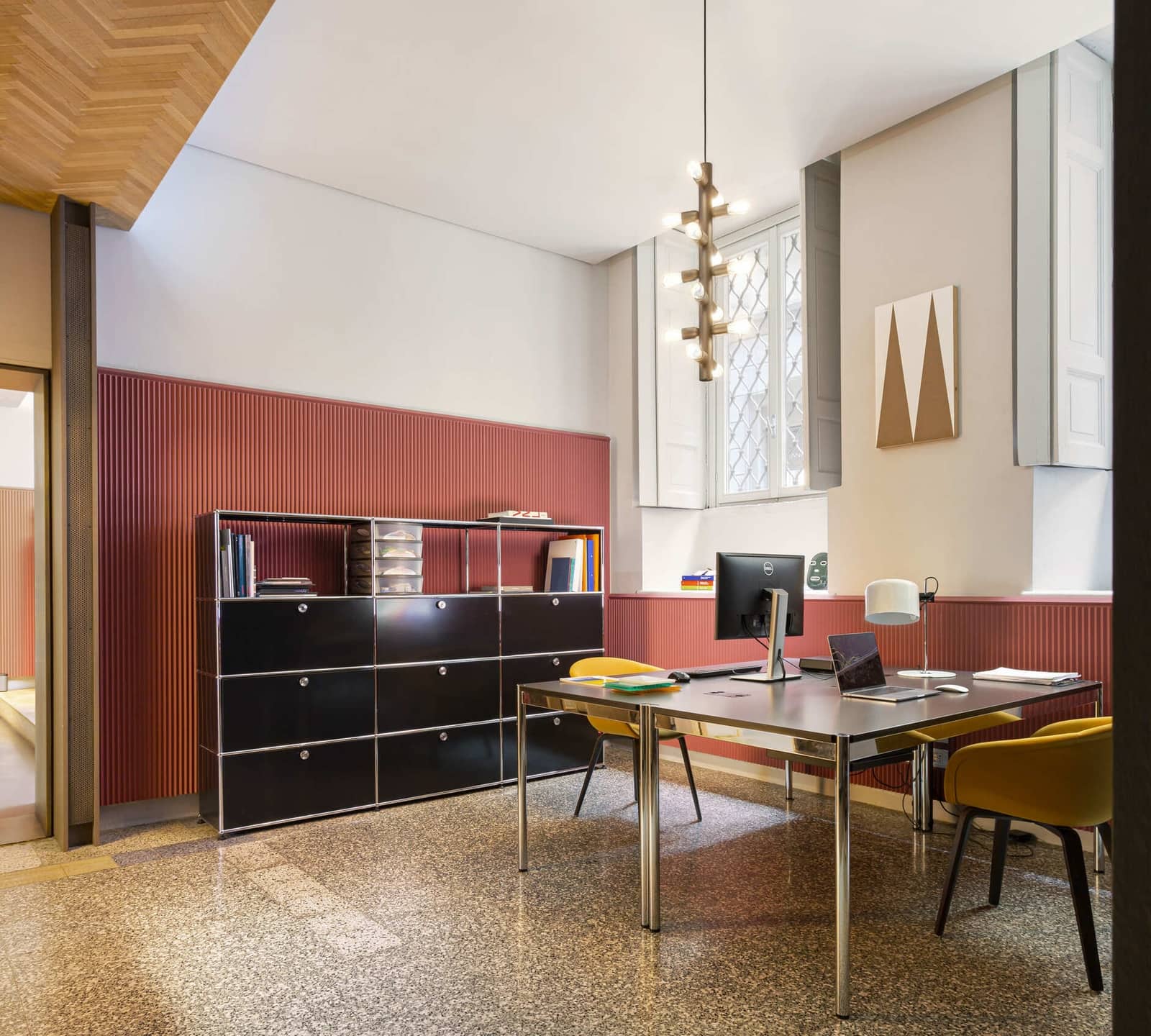 OFFSTAGE / Design / OFFSTAGE