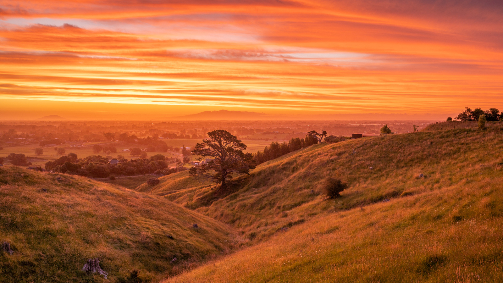 5 Tips for Predicting & Photographing Amazing Sunsets