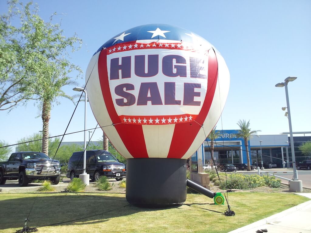 How To Plan An Auto Dealership Blowout Sale