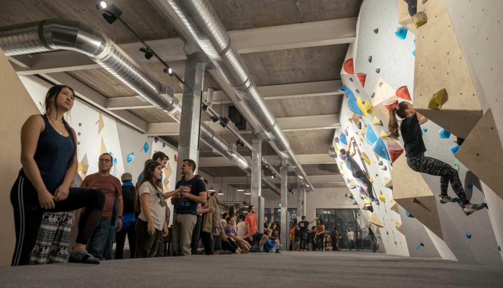 Café Bloc | Escalade de bloc au centre-ville de Montréal