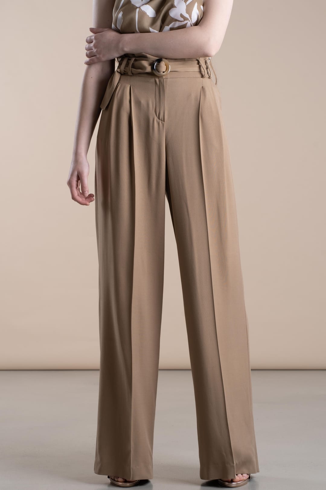 Pantaloni Colore Kaki con Cintura e Pences | NUVOLA