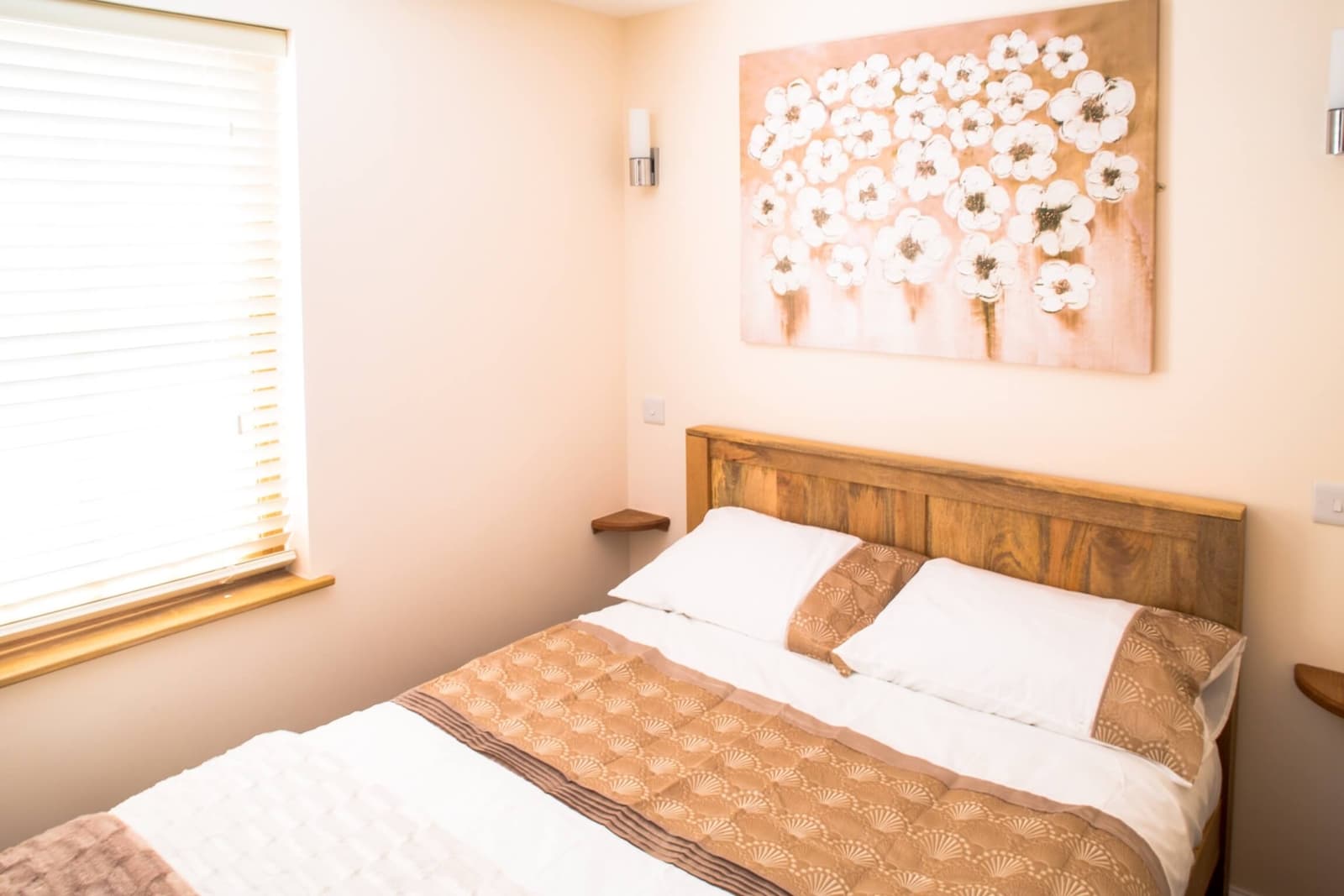 Ian Heaps Fishing Resort Still Water Accomodation