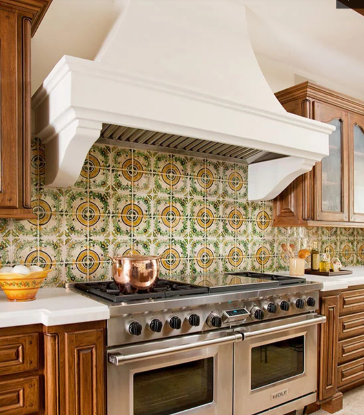 5 Characteristics Spanish Revival Style Kitchens