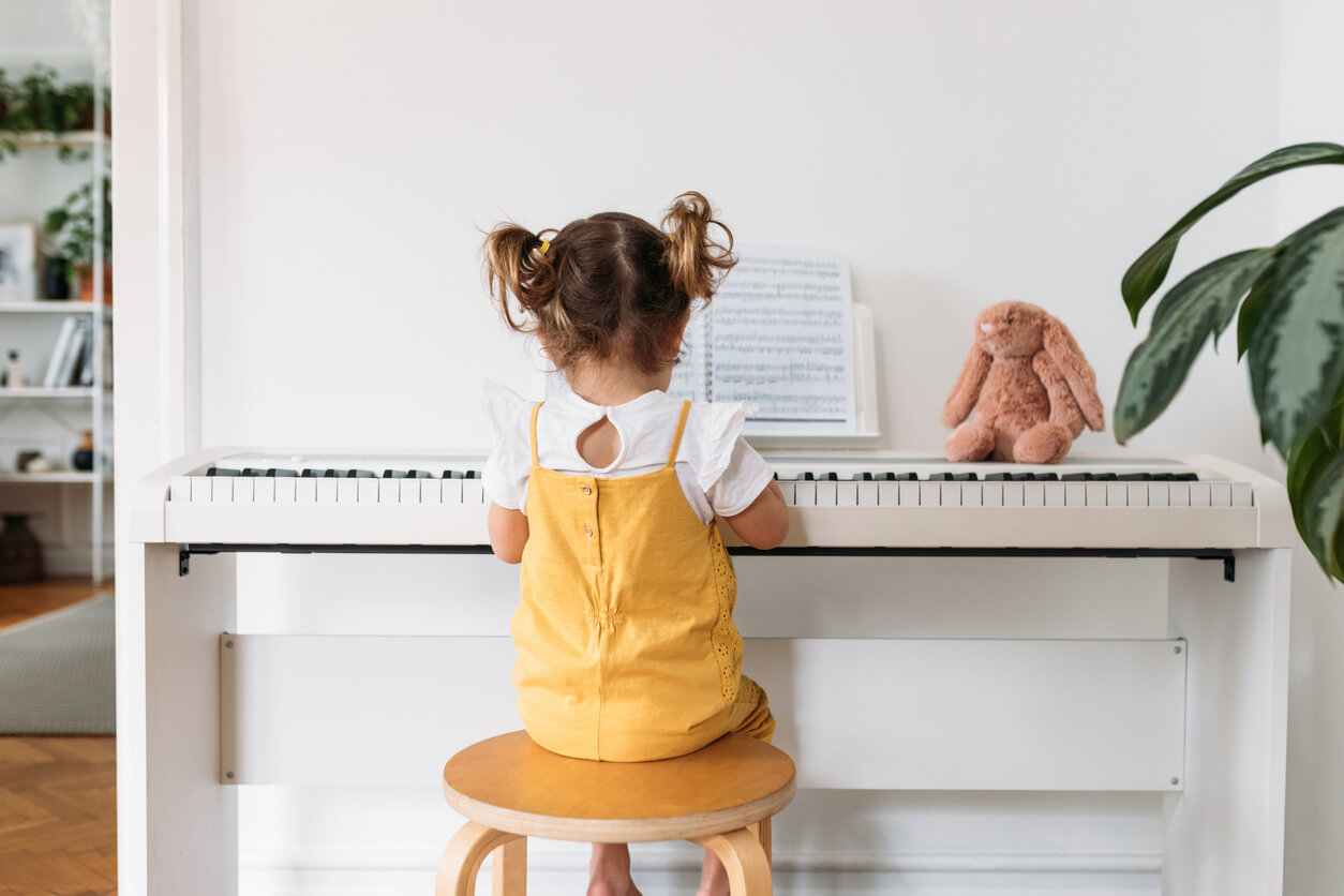 Get singing! Benefits of songwriting for kids | Sawyer Blog
