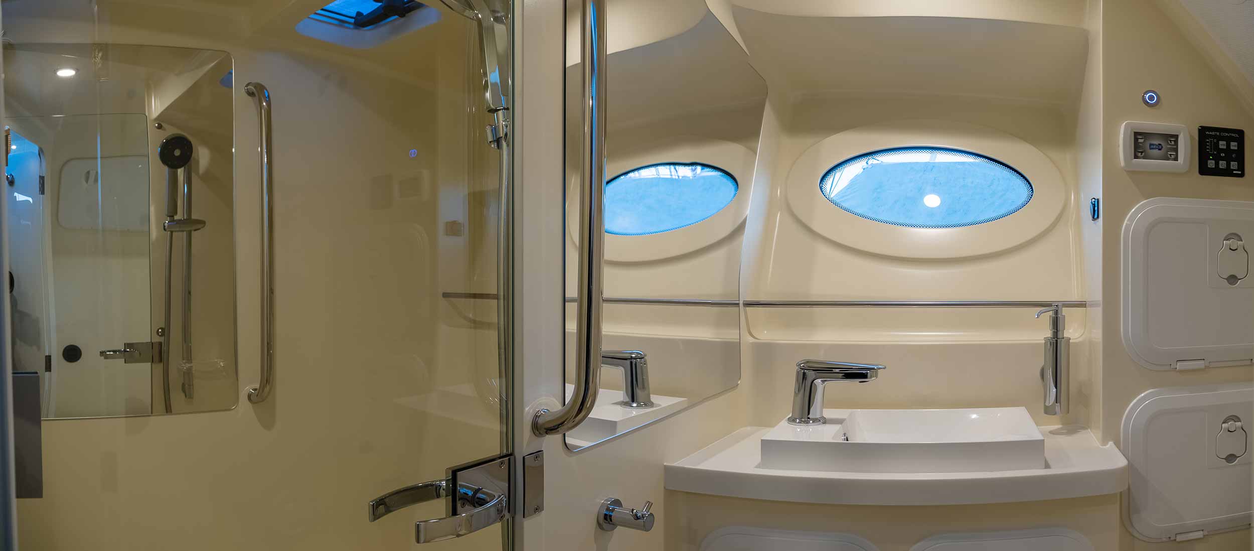 Dickey Boats Semifly 36