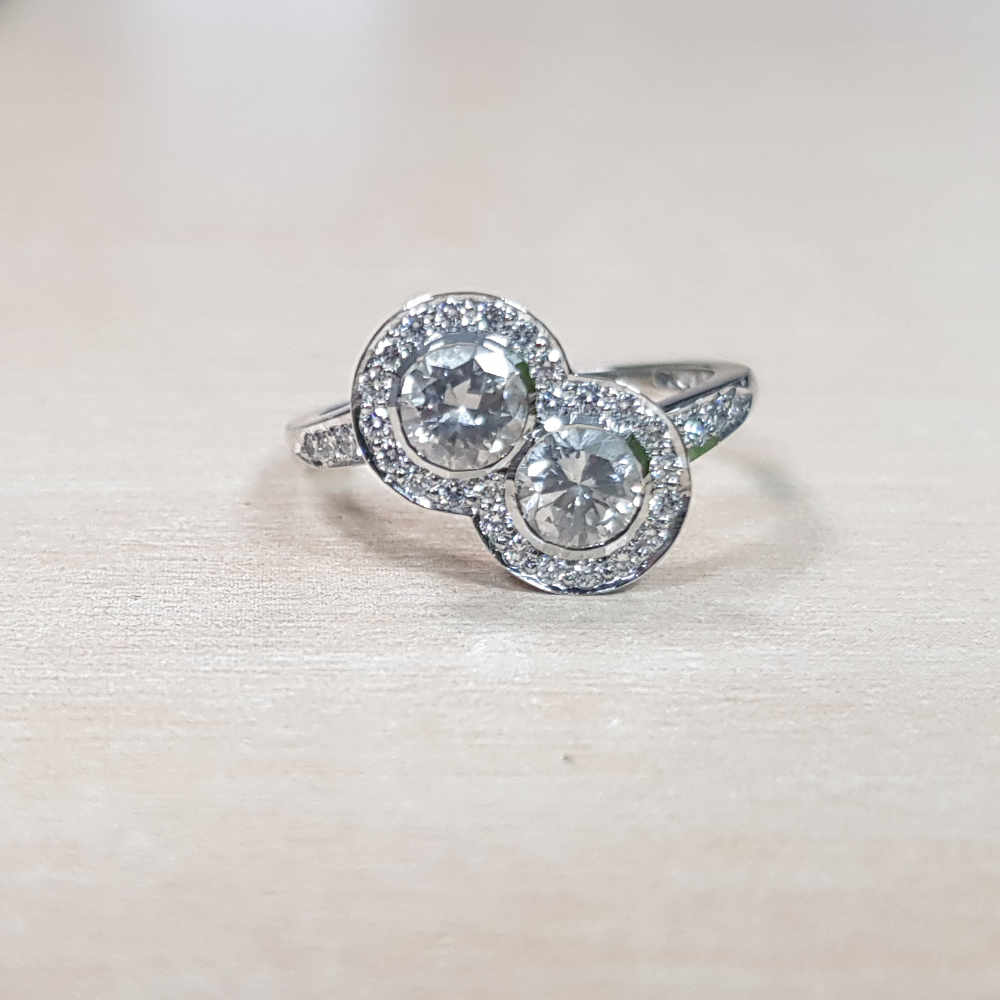 Jewellery Remodelling Case Study #9 - Crossover Engagement Ring