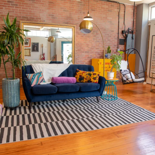 Rent your unique location by the hour