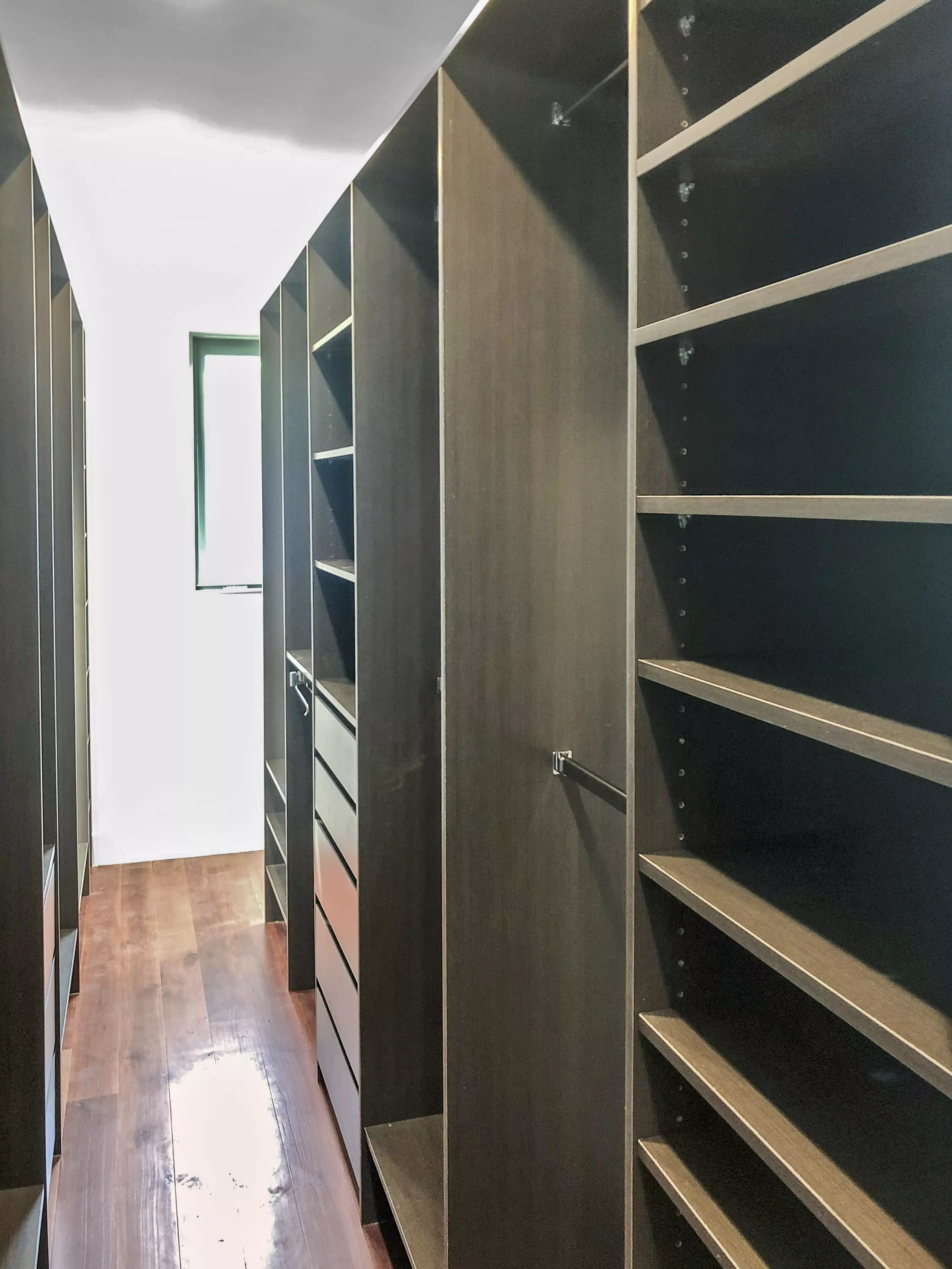 Custom Built In Wardrobes Sydney | Silva Wardrobe Co.