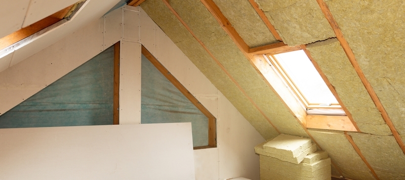 Isolera vind: Allt om kostnad, bygglov och tips (2021)