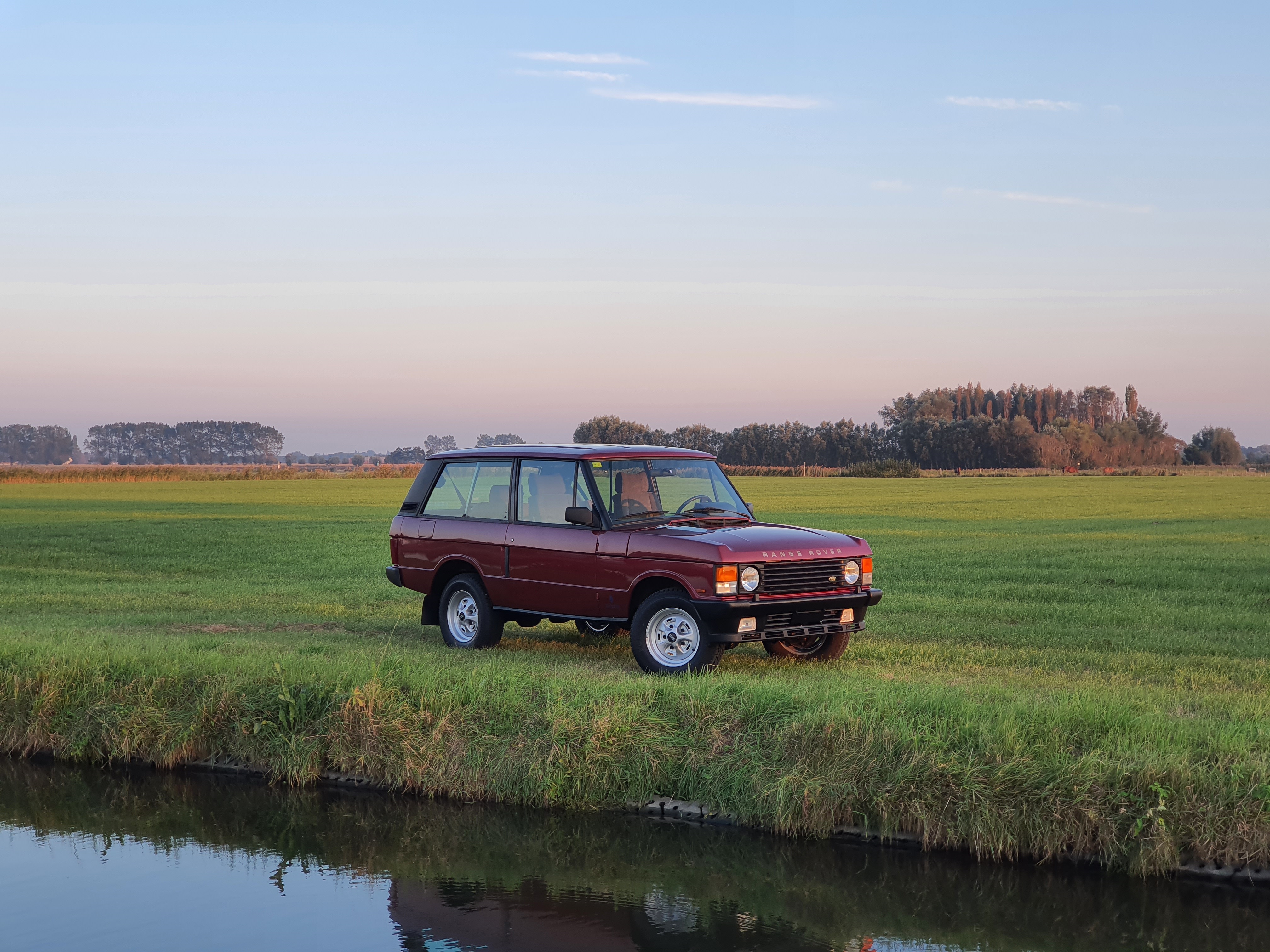 Miller & King - Classic Range Rovers