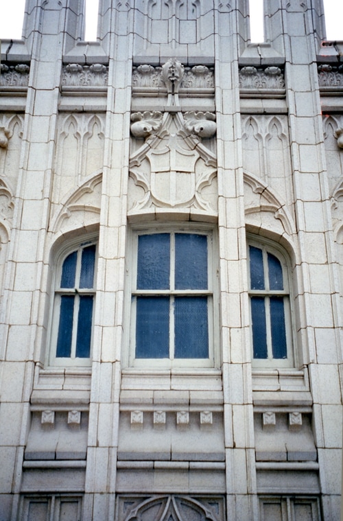 DSIGNAGE Project: The Kirby Building