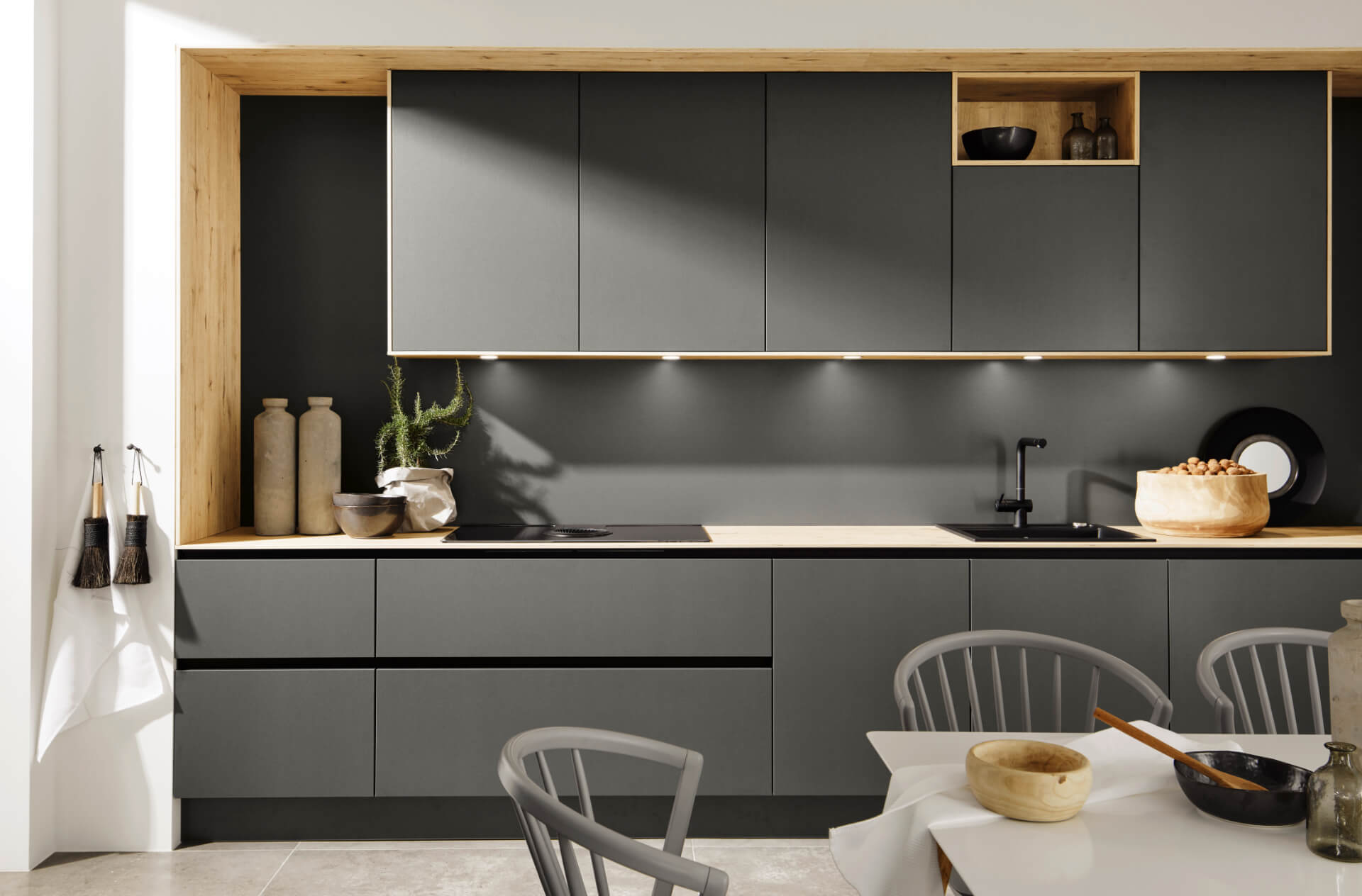 Tavola Kitchen Fitting - MB Kitchens & Bathrooms