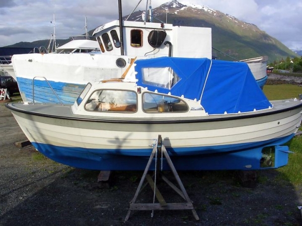 Buster XL 2000-2003 - Henricssons Båtkapell