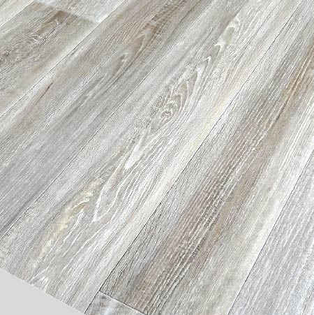 Piso de PVC tipo Madera Laminada